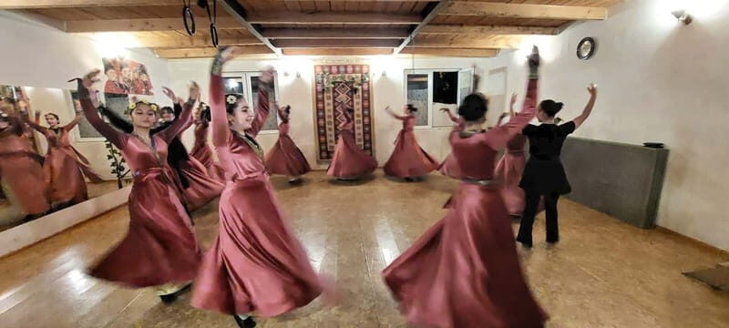 Tbilisi: Georgian Traditional Folklore Show in the city - Authenticity and Value