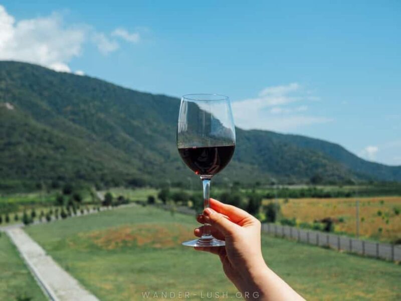 TBILISI : Kakheti Sighnaghi Bodbe Telavi 7 Free Wine testing - Key Points