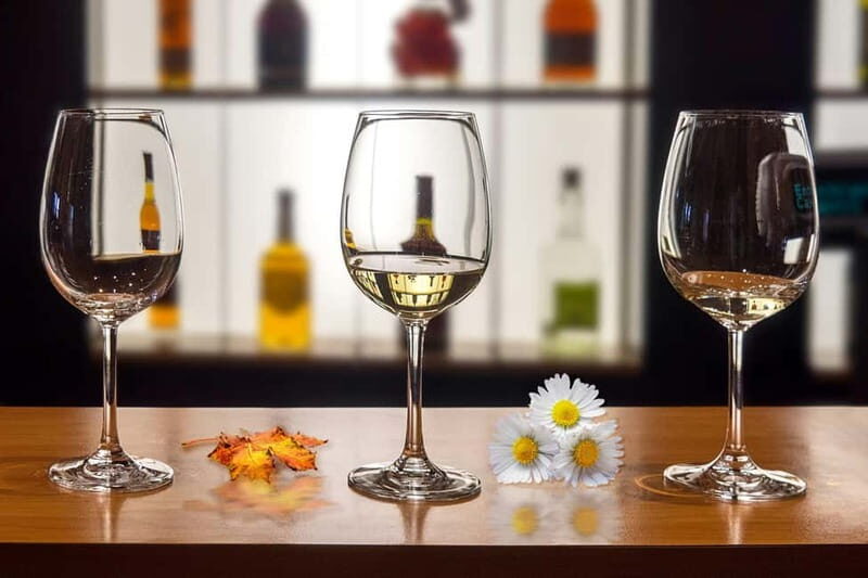 Tbilisi: Old & New city, Guided tour with 12 Tastings - A Closer Look at the Tour Experience