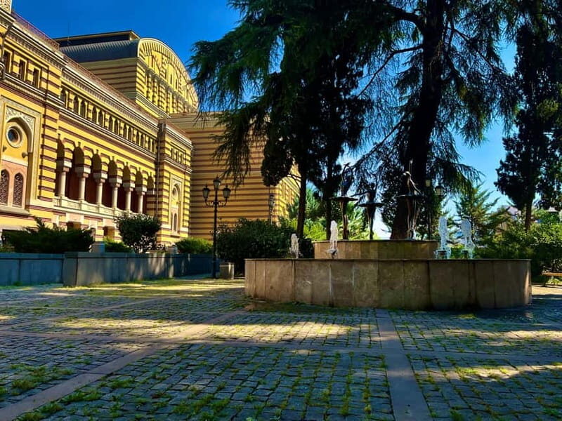 Tbilisi: Old & New City Guided Tour with 15 Tastings & Wine - Wine and Food: The Heart of the Experience