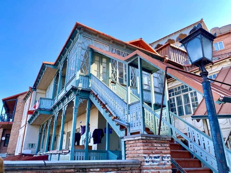 Tbilisi old town (Sololaki) 4 hours private walking tour - Key Points