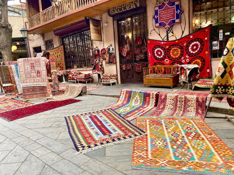 Tbilisi old town (Sololaki) 4 hours private walking tour - The Queen’s Palace and Metekhi Bridge