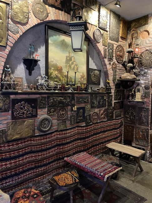 Tbilisi old town (Sololaki) 4 hours private walking tour - Gudiashvili Square and Russian Heritage