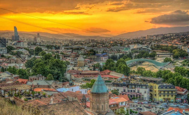Tbilisi: Old&New City Guided Tour w/ 13 Tastings & Cable car - An Authentic Introduction to Tbilisis Culinary and Cultural Scene