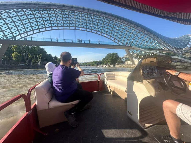 TBILISI: Private, exclusive Boat Ride & with Welcome Drink - Introduction