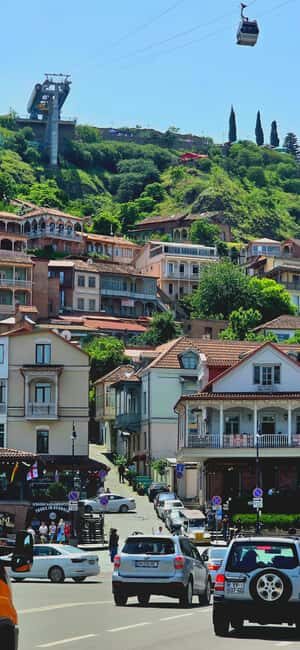 Tbilisi: Private Old Town & Sololaki Walking Tour with Lunch - An In-Depth Look at the Tour Experience