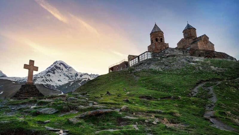 Tbilisi to Kazbegi: Journey to the Georgian Highlands - Ananuri Fortress: History and Panoramas