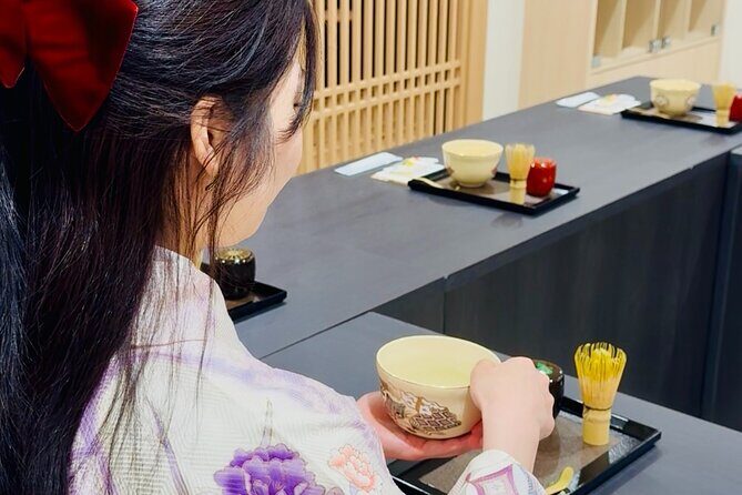 Tea and Calligraphy Session at a Table in Osaka - Discover Osaka’s Hidden Cultural Gem: Tea and Calligraphy at a Table