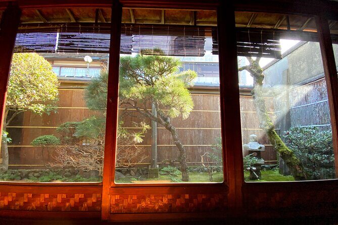 Tea ceremony and kimono experience at Kyoto, Tondaya - Visiting Details and What to Expect