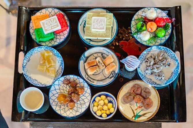 Tea Ceremony at The Mosaic of Hue (ông Khuyt ài) - The Royal Tea Ceremony: A Brief, Elegant Performance