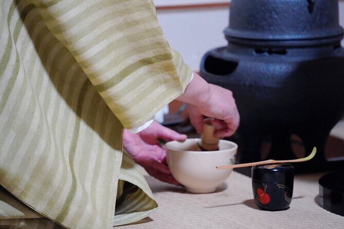 Tea ceremony by the tea master in Kyoto SHIUN AN - Utensils and Sweets: Tasting and Learning
