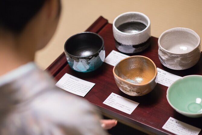 Tea Ceremony Workshop in Tokyo by the Experienced Instrucor - Learning about Tea Bowls and Variety