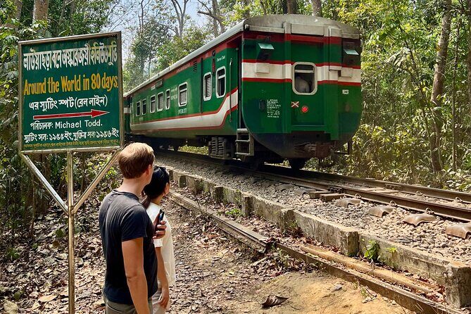 Tea Plantation and Rainforest Tour with Tribal Life in Sreemangal - Starting in Dhaka: The Early Morning Journey