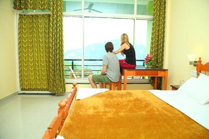 Tea plantation walk and stay in valley view Room (By Munnar Info) - Day 2: Tea and Heritage