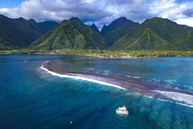 Teahupoo Wave Watching - Why This Tour Stands Out
