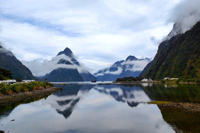 TeAnau to Queenstown via Milford Sound Tour with Cruise and Lunch - Exploring the Fiordland Experience: Detailed Breakdown
