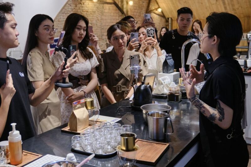 Techniques & Secrets Behind the Famed Vietnamese Egg Coffee - The Atmosphere and Setting