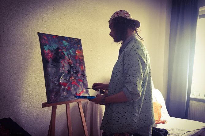 Techno Painting Workshop - An Artistic Spin on Berlin’s Nightlife
