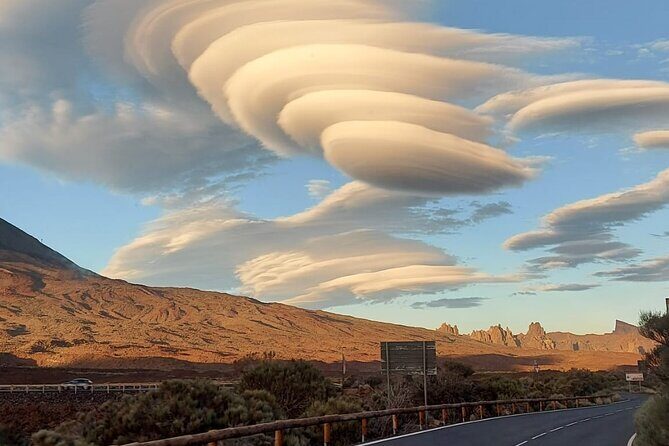 TEIDE NIGHT Astronomy Stargazing Bus Tour, Meal & Drinks included! - The Downside: A Bumpy, Cold Night