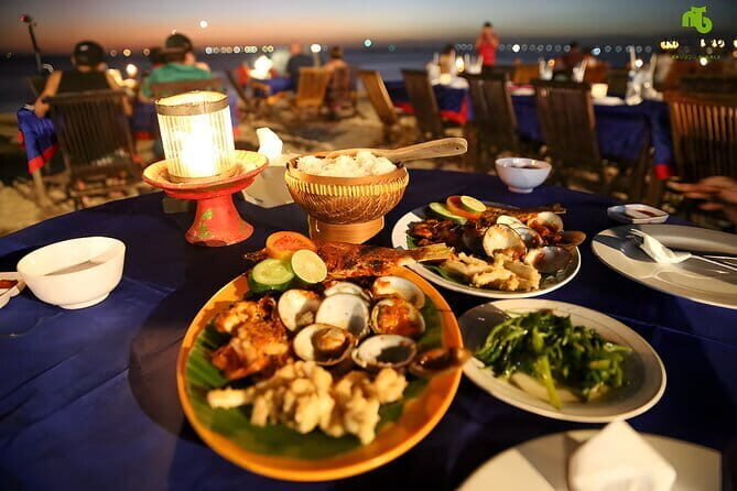 Telaga Waja Rafting and Jimbaran Seafood Dinner - Dining at Jimbaran Beach