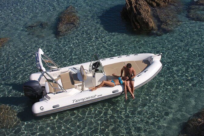 Tempest 600 Hair Rental in the Baunei Coast (max. 8 pax) - The Sum Up
