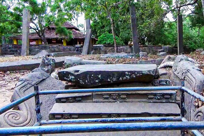 Temple Run Tour from Arugambay - Key Points