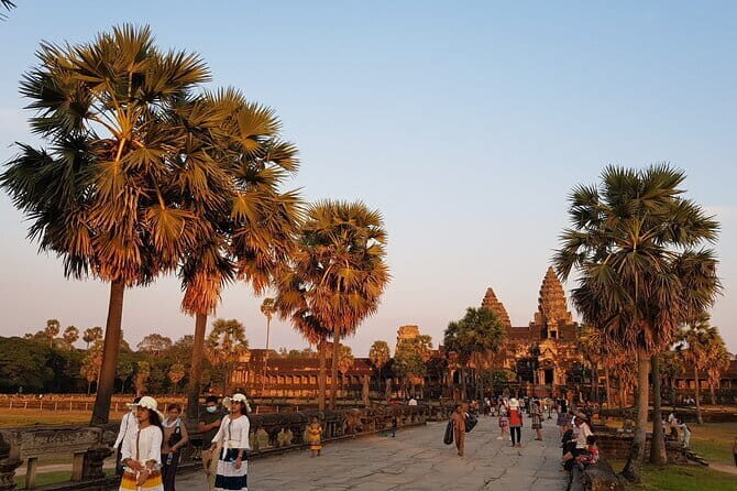 Temples of Cambodia Day Trip from Siem Reap - Key Points