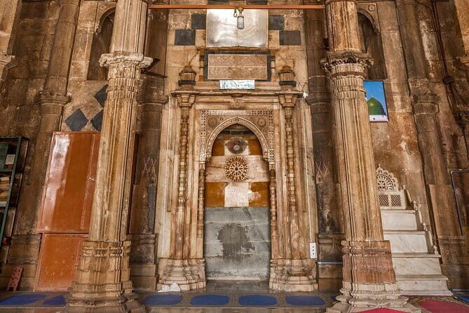 Temples & Wildlife Tour of Gujarat - Detailed Journey Through Gujarat’s Gems