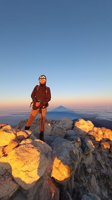 Tenerife: Teide Night Hike to Watch Sunrise and Shadow - The Benefits of a Guided Tour