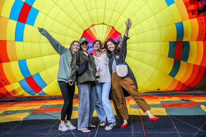 Teotihuacan Balloon Experience with Transportation and Breakfast - FAQs
