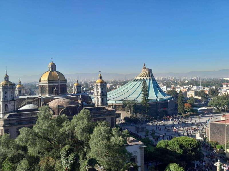 Teotihuacan & Basilica of Guadalupe: Private Tour with Lunch - Savoring a Gourmet Buffet Lunch