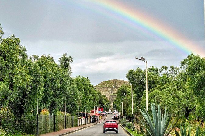 Teotihuacan Express the Authentic Experience without Crowds - Introduction and First Impressions