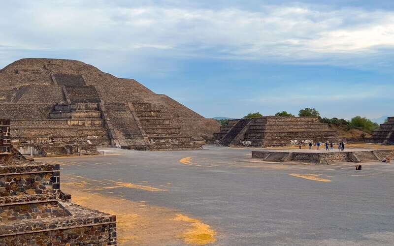 Teotihuacan: Full Guided Tour & Guadalupe Shrine Day Trip - What Makes This Tour Stand Out