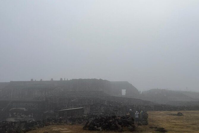 Teotihuacan Pyramids without Shops and Stops - Authenticity and Traveler Feedback