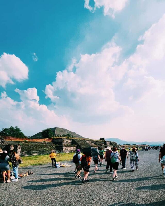 Teotihuacan VIP: Pyramids, Shrine of Guadalupe, and Tourist Areas - An In-Depth Look at the Tour Experience
