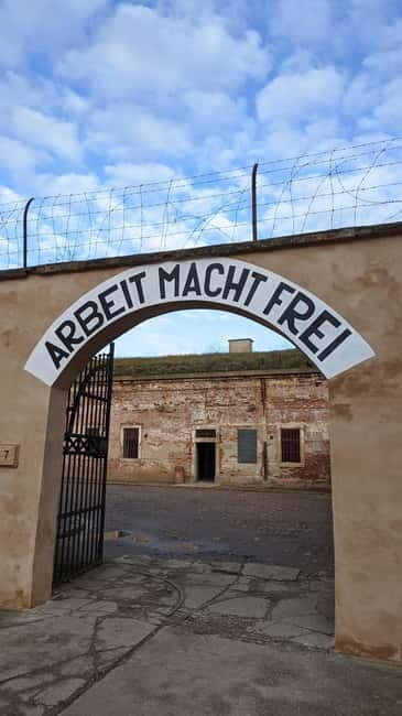 Terezín: Private Day Trip from Prague - Key Points