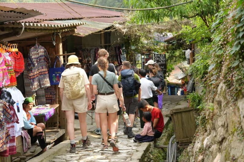 Terraced Trails & Hotel Comfort Sapa Express ( 2D/1N ) - Evening Free Time and Dinner