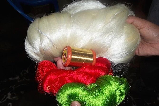 Textile tour of Hyderabad with guide and pick up - Key Points