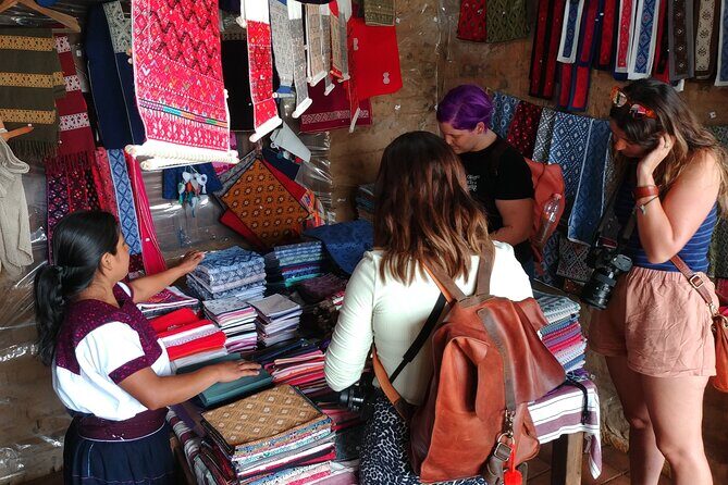 Textiles and mysticism of Chiapas - A Close Look at the Itinerary