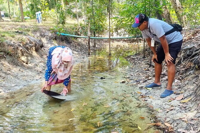 Tha Din Dean Community Tour - A Deep Dive into the Tha Din Dean Experience