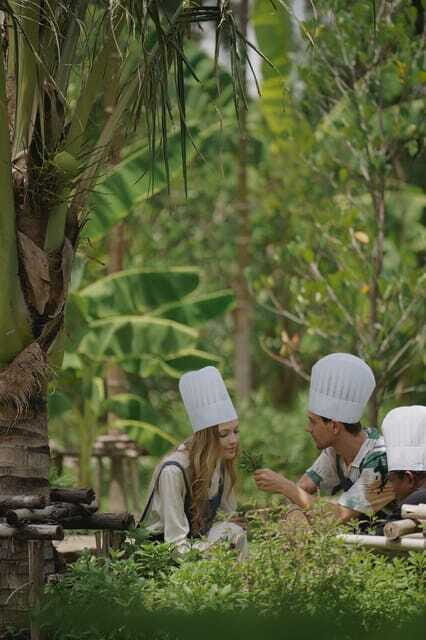 Thai Cooking Class - Kalanan Riverside Resort - Who Should Consider This Tour?