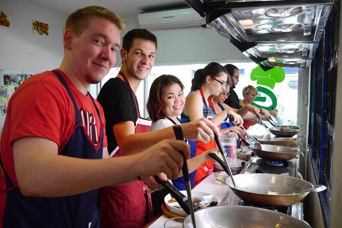 Thai Cooking Class with Local Market Tour in Chiang Mai - Who Should Consider This Tour?