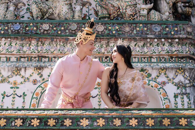 Thai Costume Photography at Wat Arun/Pho Temple: Bangkok - A Closer Look at the Experience