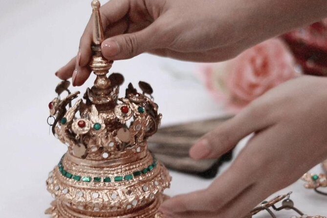 Thai Dance Class at Wat Arun - FAQs