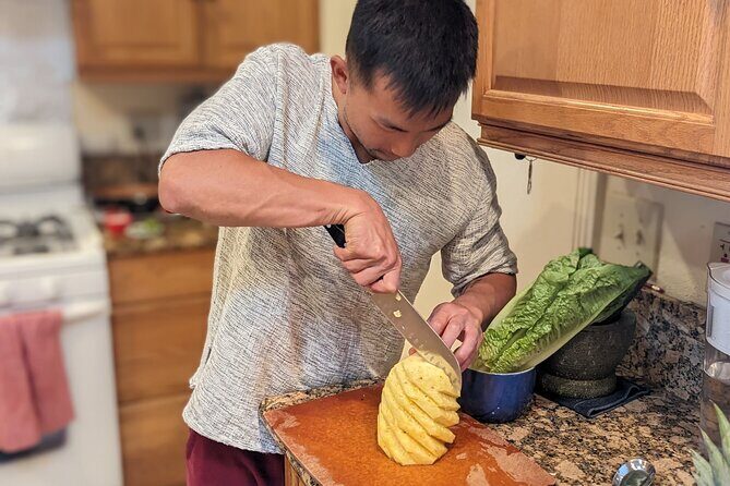 Thai Home Cooking Class with Young in Nonthaburi, Near Bangkok - A Warm Welcome in a Thai Home Kitchen
