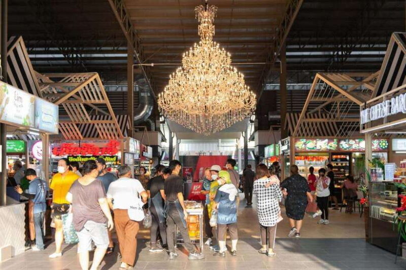 Thailand's Iconic Markets VIP Private Group Tour - Maeklong Railway Market: The Market that Moves