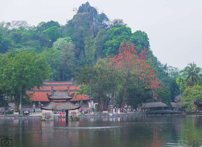 Thay Pagoda  Duong Lam Ancient Village 1 Day Private trip. - Key Points