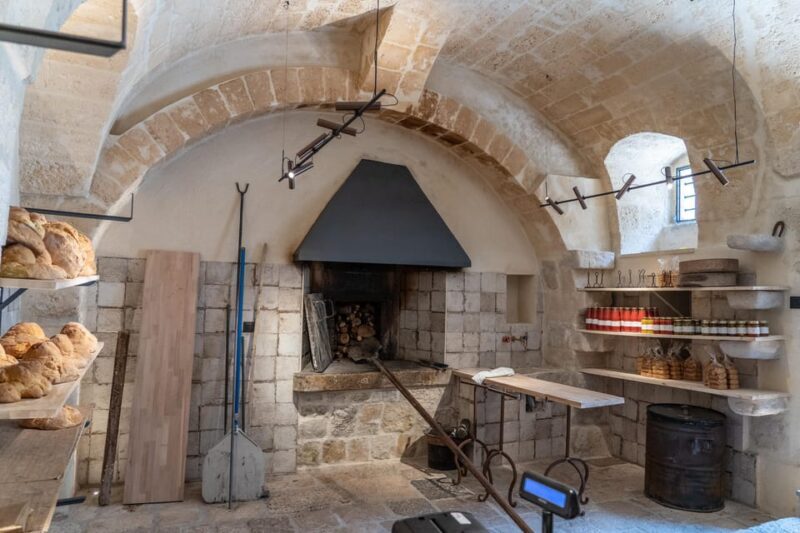 The Altamura's bread experience: discovering the city of bread - Authenticity and Value for Food Enthusiasts