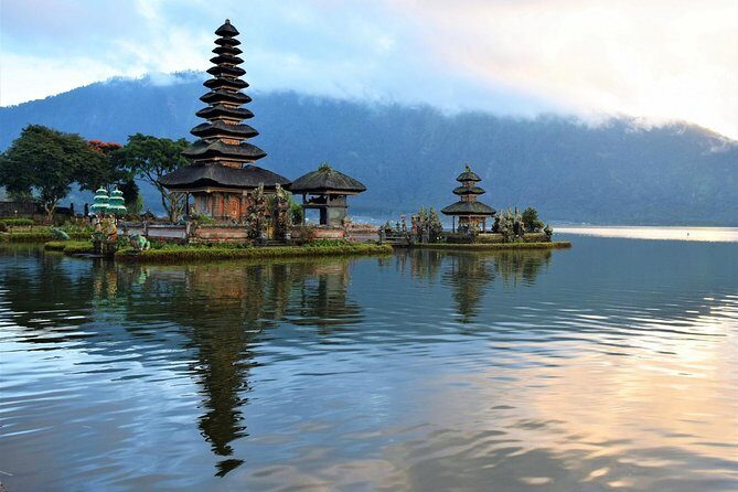The Beauty of Bali : Bedugul, Taman Ayun Temple and Tanah Lot Temple Tour. - Key Points