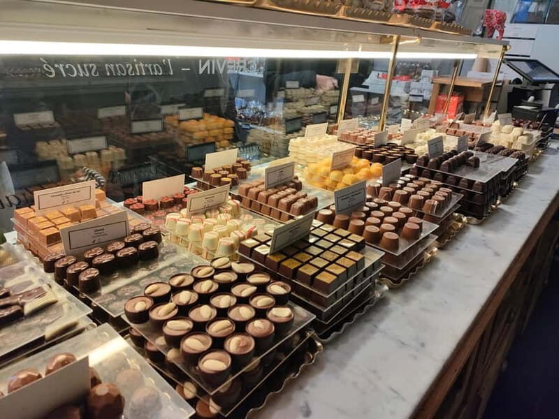 Thé best chocolate in Bruges! Private tour! - FAQ